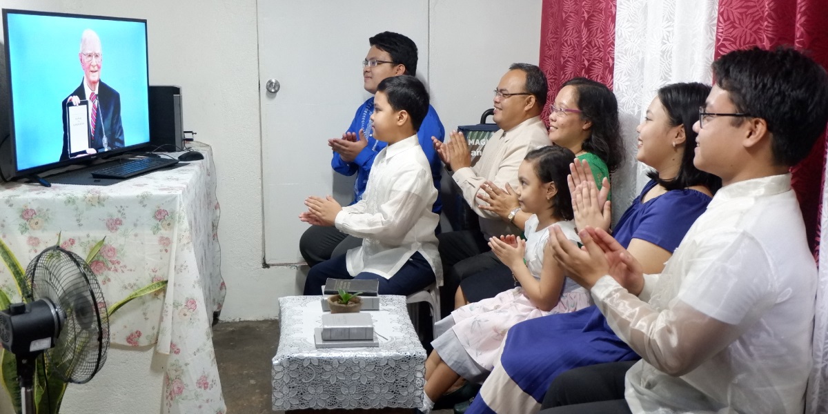 Bicol na Bibliya—Pag-release kan Bagong Kinaban na Traduksiyon kan ...
