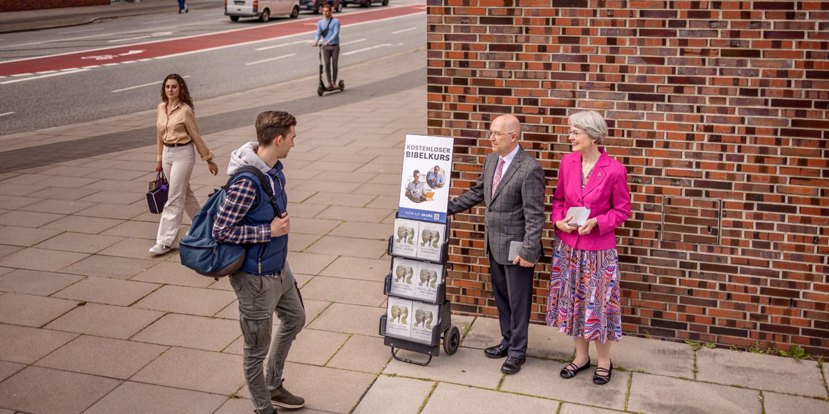 Faith and Works Can Lead to Righteousness | Watchtower Study