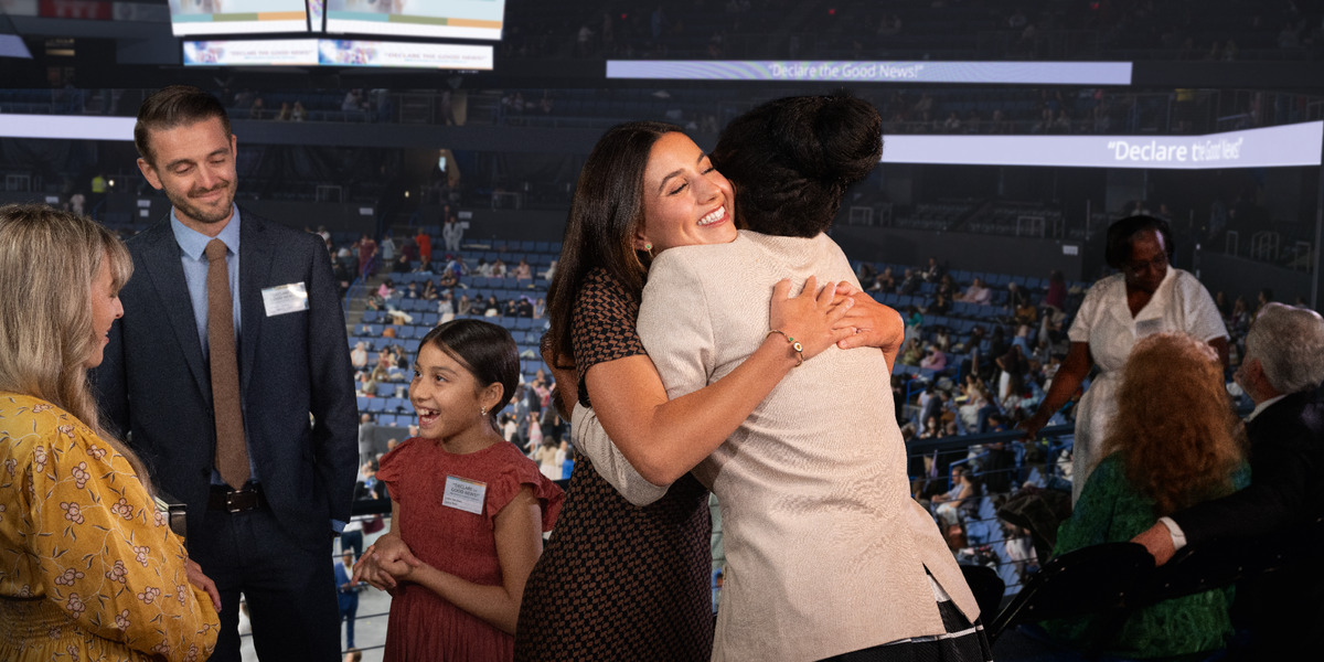 Eikhoi Amaga Amaga Naksinnana Leibana Aphaba Oi | Watchtower Study