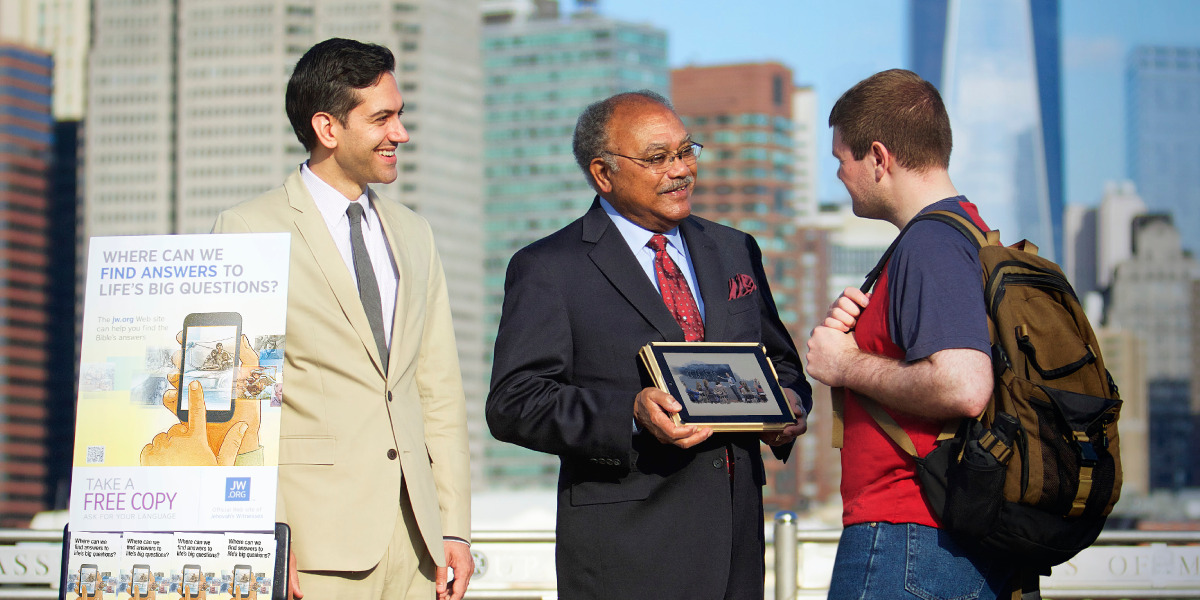 A Letter From the Governing Body of Jehovah’s Witnesses | 2015 Yearbook