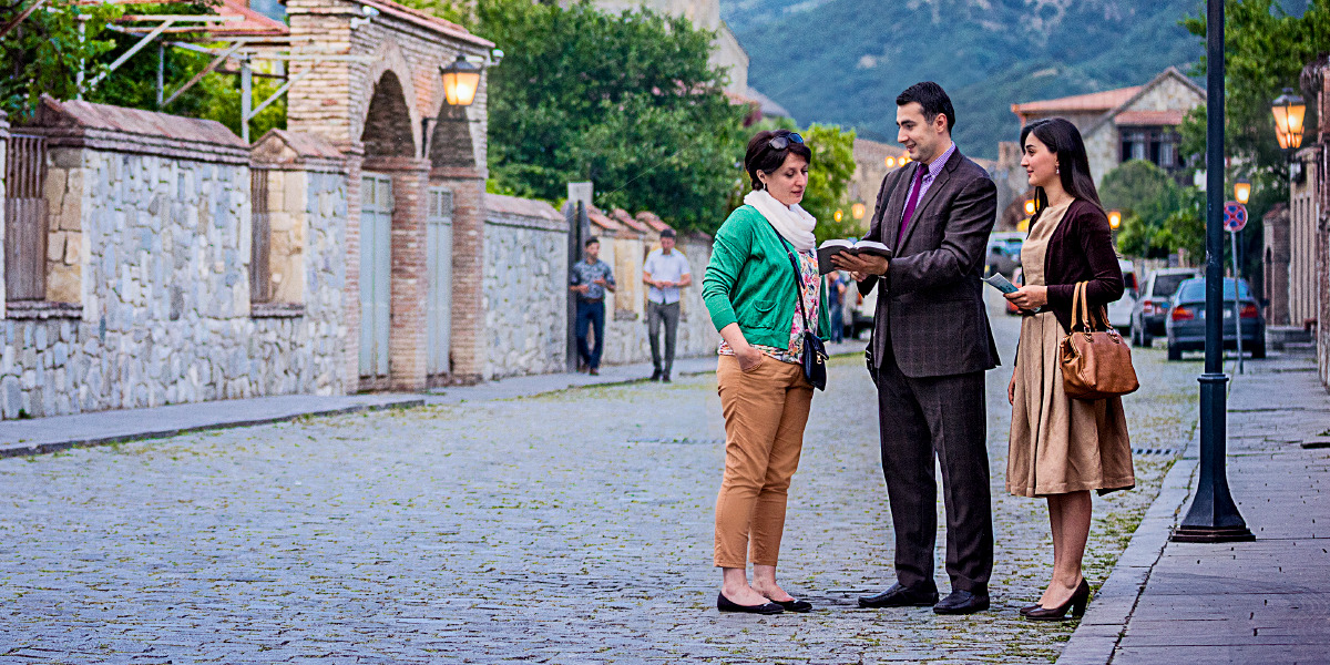 2017 Yearbook of Jehovah’s Witnesses | JW.ORG