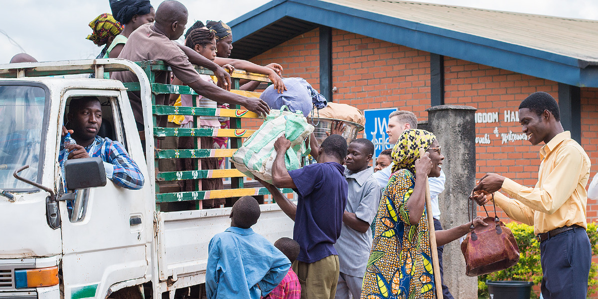 Helping Foreign Residents to Serve God | Simplified