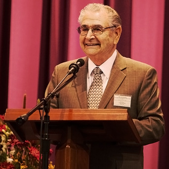 Fallece Guy H. Pierce, del consejo central de los testigos de Jehová