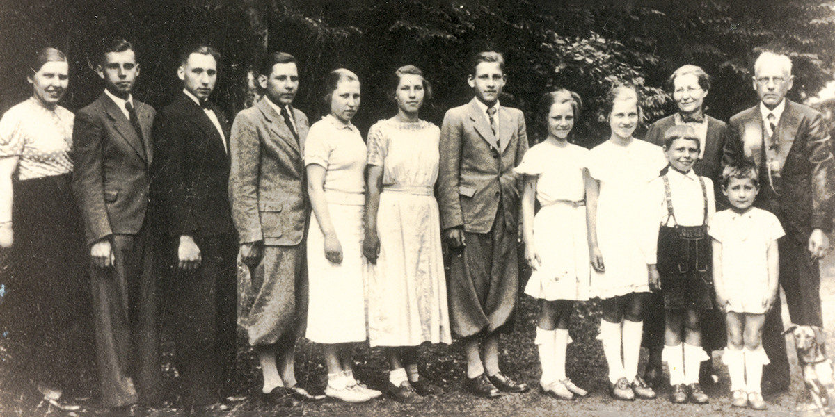 Jehovah’s Witnesses Seek Kusserow Archive